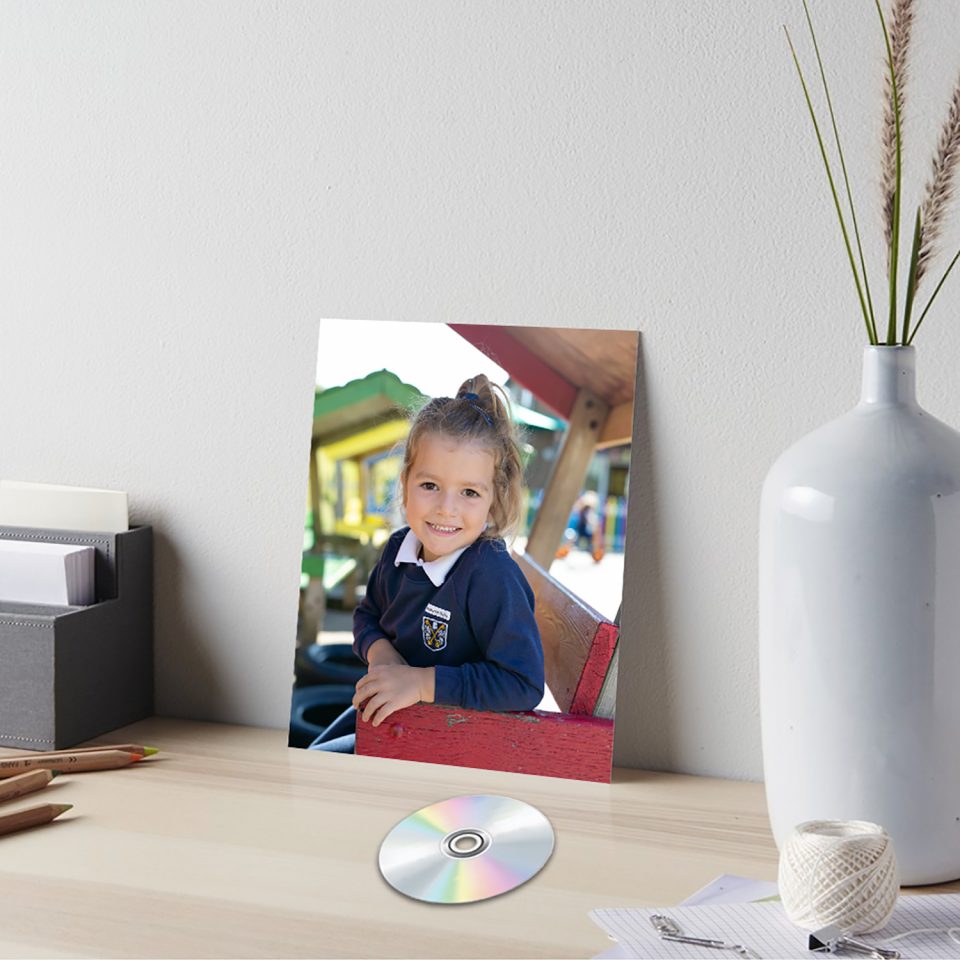 8" x 10" Print plus 10 high resolution images - Red Pebble Photography